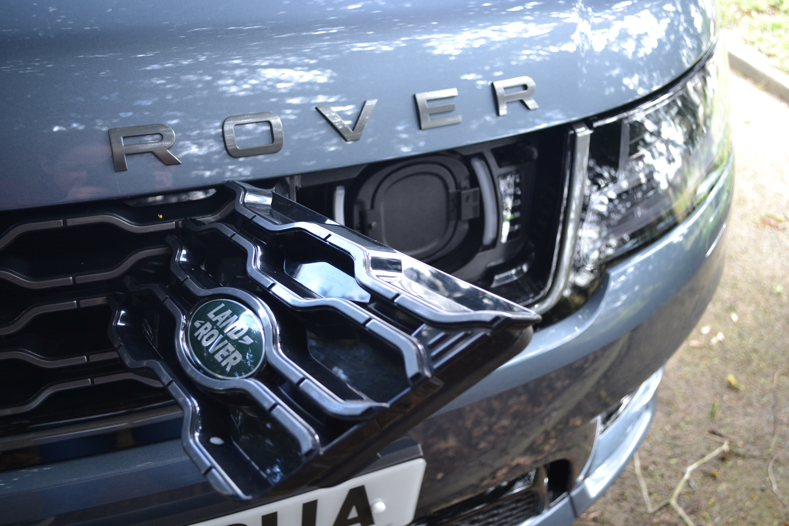 Range Rover P400e Road Test