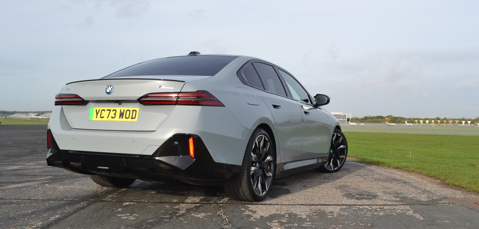 60 Minute Review: BMW i5 M60 xDrive