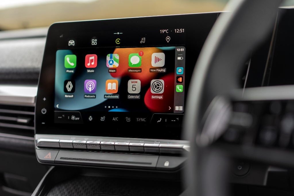 Mégane E-TECH Electric review