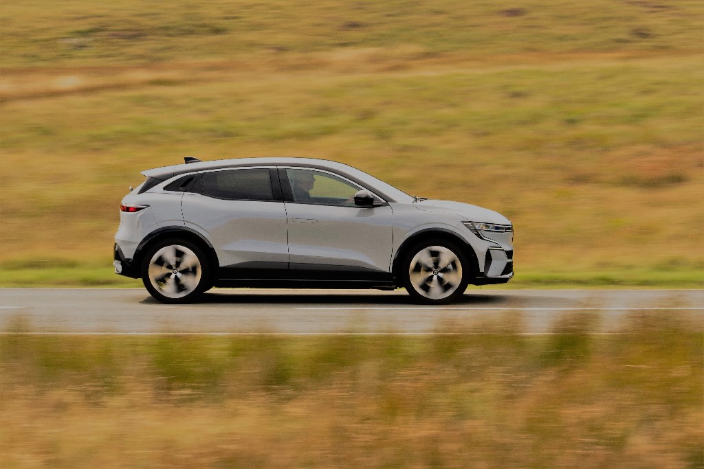 Mégane E-TECH Electric review